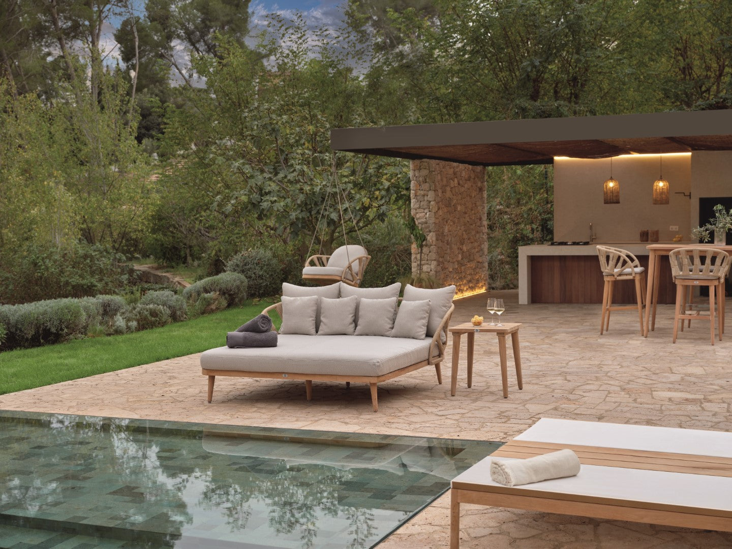 Brand: Skyline – Eunice Taylor